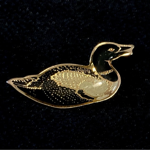 Hot Topic | Accessories | Vintage Loon Duck Lapel Pin | Poshmark